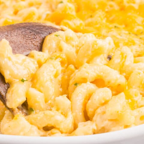 Easy Baked Mac and Cheese (with Heavy Cream instead of Milk)
