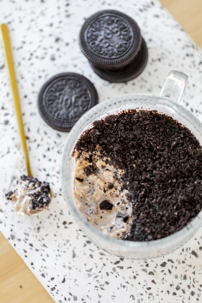 Healthy Oreo Overnight Oats (Protein + High Fiber) - Whole Lotta Yum
